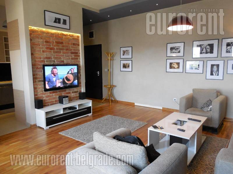 Izdavanje Stan, Beograd, SAVSKI VENAC - SENJAK, 1,000€ - ID#33020